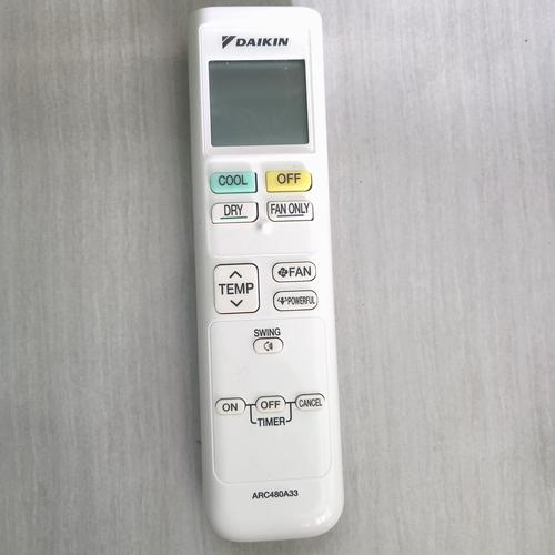 Jual remote ac daikin arc480a33 original, kondisi baru - Kab. Bekasi ...