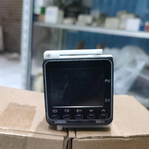Jual TEMPERATURE CONTROLLER OMRON E5CC-RX2ASM-000 INPUT : MULTI_RANGE, VOLT : 100 TO 240VAC BARU ...