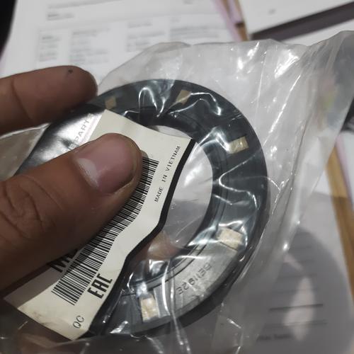 Jual oil seal transfer case mitsubishi pajero v93 BE1192E asli ori ...