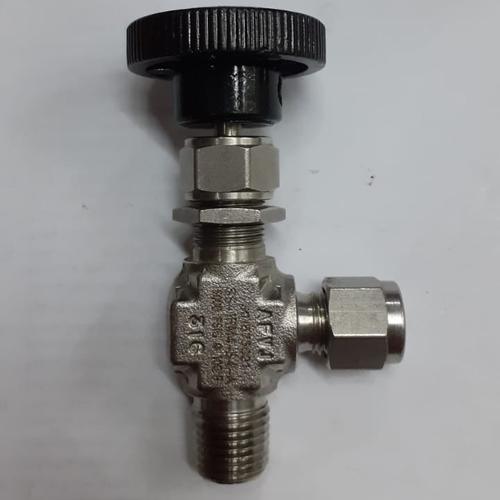Jual Needle Valve Angle 1/4" OD x 1/4" MNPT Swagelok ,ss316 - Jakarta ...