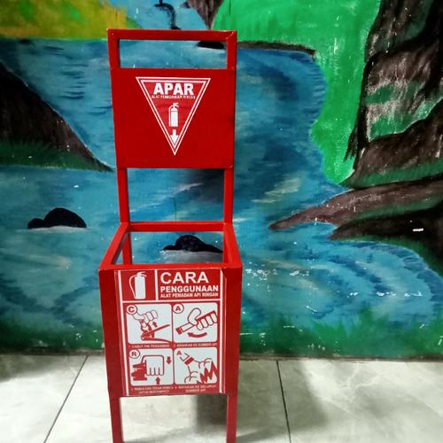Promo Tempat Dudukan Apar & Stiker Rak Besi 20x20x35x70 cm. - Putih ...