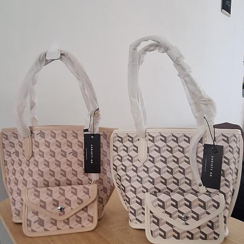 Jual Tas ori Christy.ng jastip KL - Russo Mini - Burgundy, Russo only ...