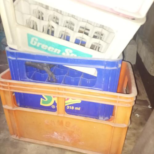 Jual kerat buat bawa botol minuman besar isi 12( ukuran botol nir besar ...