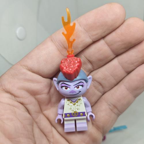 Jual Mini Figure Lego Trolls World Tour Barb Minifigure from 41524 ...