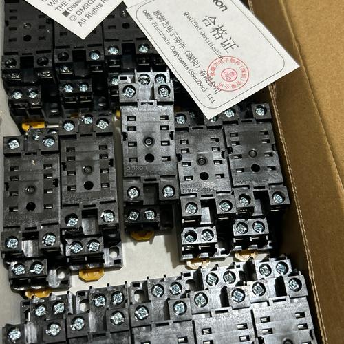 Jual OMRON SOKET RELAY PYFZ-08-E SOCKET RELAY OMRON ORIGINAL 8PIN ...