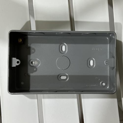 Jual Outbow Dus Box Metalclad Besi Galvanised Merk Hager France ...