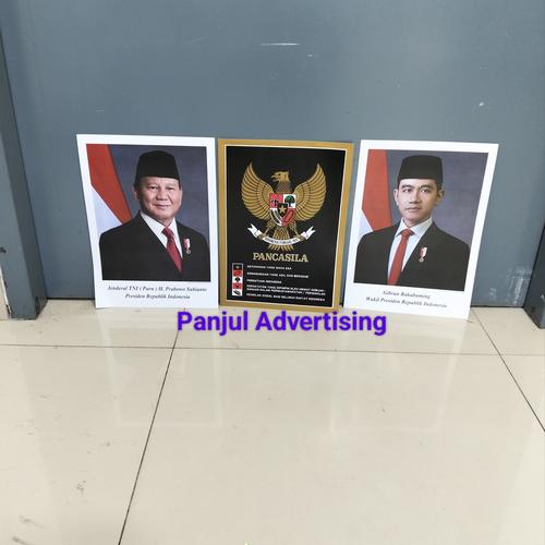 Jual kertas foto presiden dan wakil presiden dan garuda Pancasila ...