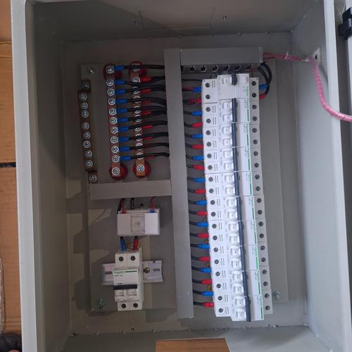 Jual Panel listrik 1phase 32amper box panel 40x50 - Jakarta Pusat ...