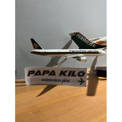 Jual Sticker Papa Kilo Indonesian Pilot Cutting tempel untuk motor dan ...
