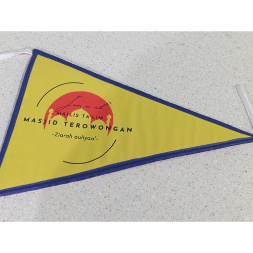Jual Bendera Travel/Bendera Segitiga Tour/Bendera Segitiga Custom ...