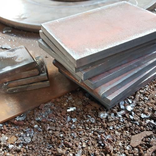 Jual plat besi 20mm x 145mm x 175mm kotak - Jakarta Barat - Jaya ...