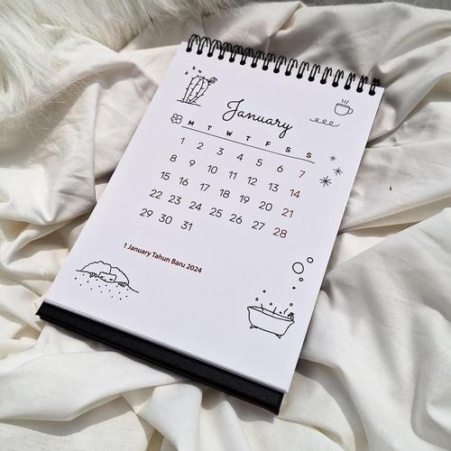 Jual Kalender Meja Doodle 2024 2025 Aesthetic Premium Quality Spiral ...