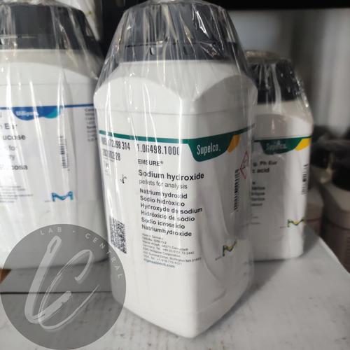 Jual Sodium Hydroxide 1Kg / Natrium Hidroksida Pro Analis / Merck NaOH ...