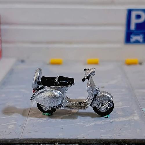 Jual figure 1/64 vespa classic - Kota Semarang - Citarum Garage | Tokopedia