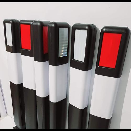 Jual DELINEATOR PLASTIK - PATOK PLASTIK - RAMBU PERINGATAN - RAMBU ...