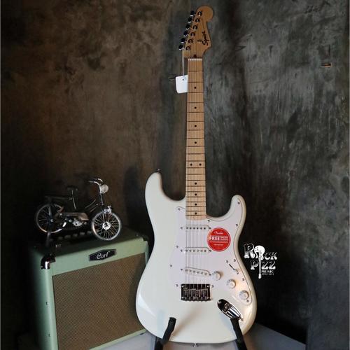 Jual Squier Sonic Stratocaster HT Electric Guitar w/White Pickguard, Maple FB, Arctic White ...
