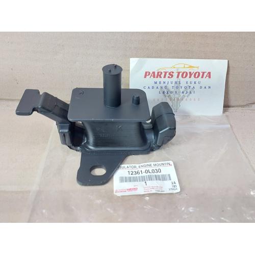 Jual Karet Dudukan Mesin Engine Mounting Depan Kanan atau Kiri Innova ...