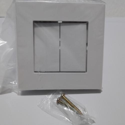 Jual saklar double switch 2gang B1000 merek boss warna putih tipe-B1032 ...