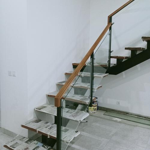 Jual tangga besi wf / kayu jati / kaca tempered - Kota Bandung ...