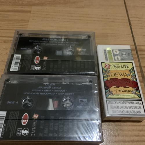 Jual Koleksi dewa 19 kaset pita dan bungkus rokok langka konser atas ...