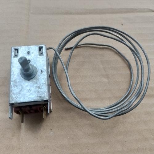 Jual Thermostat Pengatur Suhu Freezer Box Cabutan Bekas Original - Kab ...