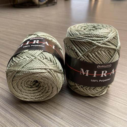 Jual benang rajut polyester/poly kilap D27 warna hijau melon - Kab ...