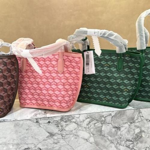 Jual CHRISTY NG MINI RUSSO BAG ( READY STOCK) - card h. putih - Jakarta ...