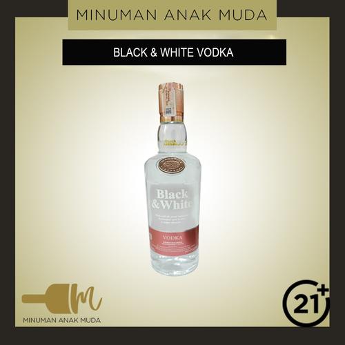 Jual Black & White / Black and White Vodka 700 ml - Kab. Tangerang ...