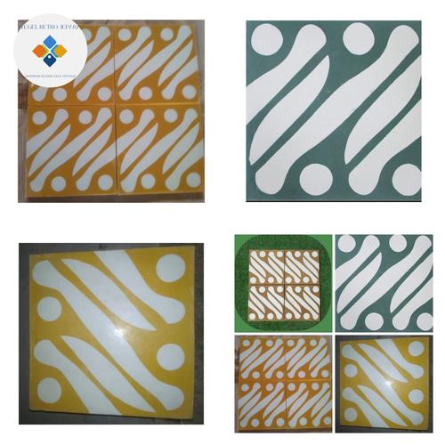 Jual Ubin Tegel 20x20cm Motif Batik Parang Rusak Tekel Jadul Lantai ...