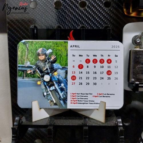 Jual Kalender Meja Mini 2025 Custom Kpop Anime Couple | Kalendar Kpop ...