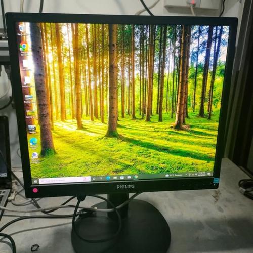 Jual LCD MONITOR LCD PHILIPS 19B4L 19INCI -RESOLUSI 1280*1024 - Kota ...