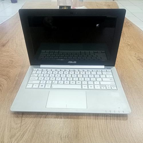 Jual Laptop ASUS X201E Warna Putih - Kota Surabaya - BLYS | Tokopedia