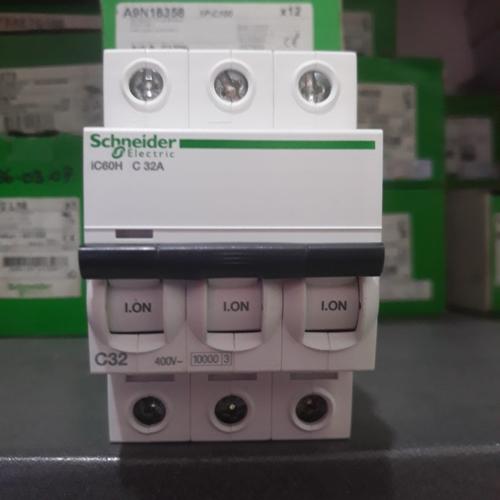 Jual MCB IC60H 3PHASE 40Amper 10KA SCHNEIDER - Jakarta Pusat - Surya Electrikal | Tokopedia