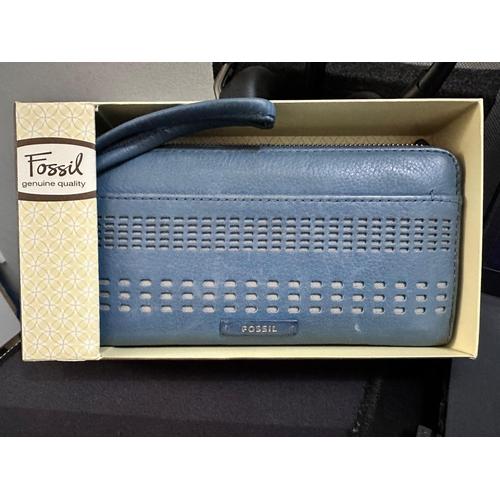 Jual Dompet Fossil Zip Clutch Blue - Kota Tangerang Selatan - RC Babe ...