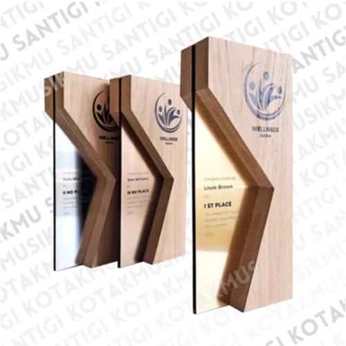 Jual Trophy Kayu Custom (Tipe-16) | Piala Kayu Custom | Plakat Kayu ...
