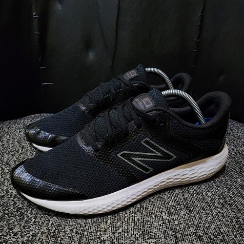 Jual Sepatu Running New Balance 420 Black Silver Second -Size 45 - Kota ...
