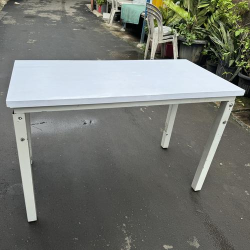 Jual Meja kantor / meja kerja kaki dan rangka besi 120x60cm, bahan kayu ...