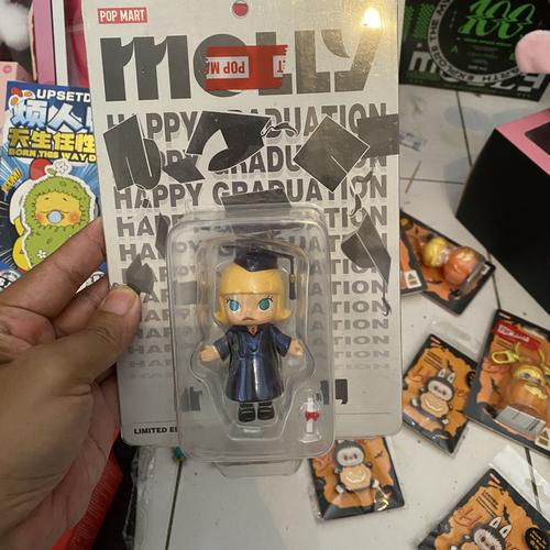 Jual POPMART MOLLY HAPPY GRADUATION BNIB BLISTER - Kota Depok - aladdin ...