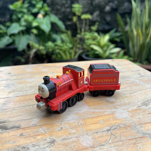 Jual Mainan Thomas & Friends (Mike Set) - Learning Curve - Kota ...
