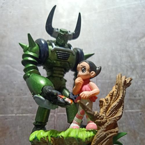Jual Figure Atom Astro Boy Character Diorama Scene Pluto and Uran ...