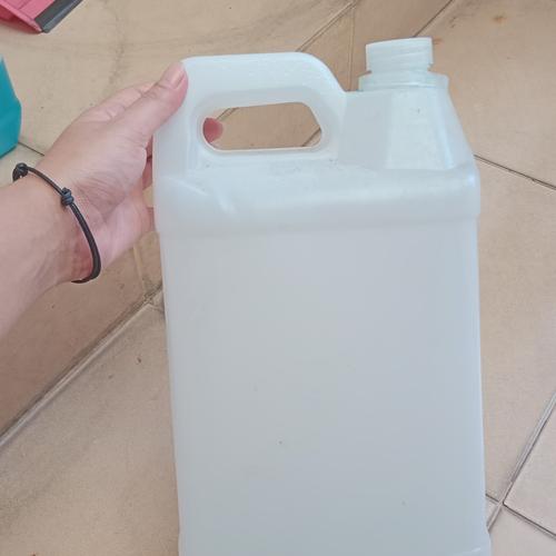 Jual dirigen botol plastik kosong 4 liter bekas sabun - Jakarta Utara ...