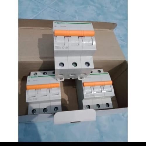 Jual MCB DOMAE 3P 6A-20A SCHNEIDER SNI (TIPE LAMA WARNA ABU2) - 10A ...