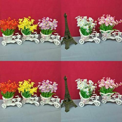 Jual ARIANI1318 SET BUNGA PLASTIK SULUR DENGAN POT SEPEDA ROTAN KECIL ...