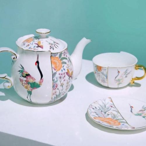 Jual Hampers Tea Set Lebaran Idul Fitri 2024 - Peacock and Butterfly ...