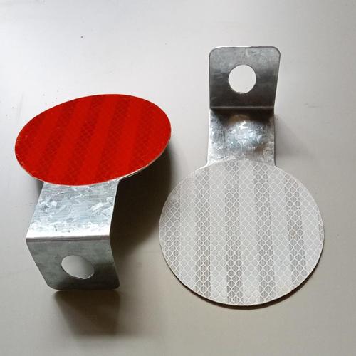 Jual Reflektor Guardrail jalan / Mata kucing o - Reflektor jalan raya ...