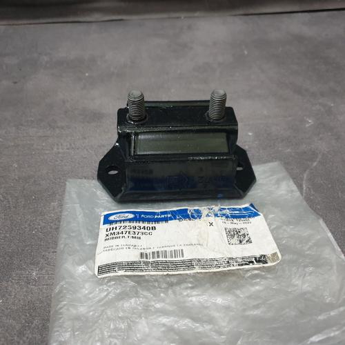 Jual Mounting transmisi manual ford ranger everest TDCi original - Kota ...