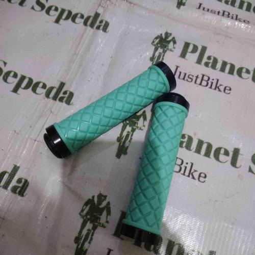 Jual Hand Grip RnA Warbeast Double Lock Biru Muda Handpad Handgrip ...