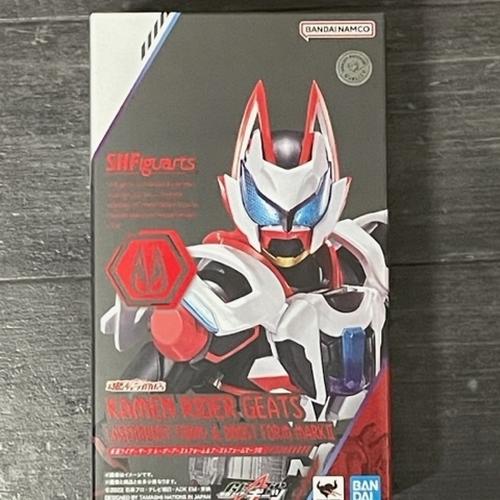 Jual SHF / S.H.Figuarts Kamen Rider Geats - Laser Boost & Boost Form ...