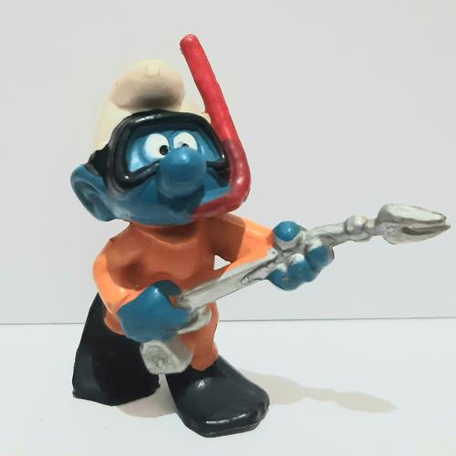 Jual Smurf figurine. peyo schleich 1979. diving smurf pvc - Jakarta ...