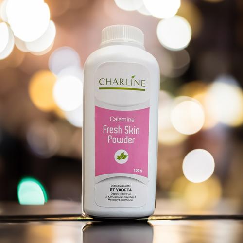 Jual Bedak Tabur Charline Calamine Fresh Skin Powder 100 gram - Kota ...